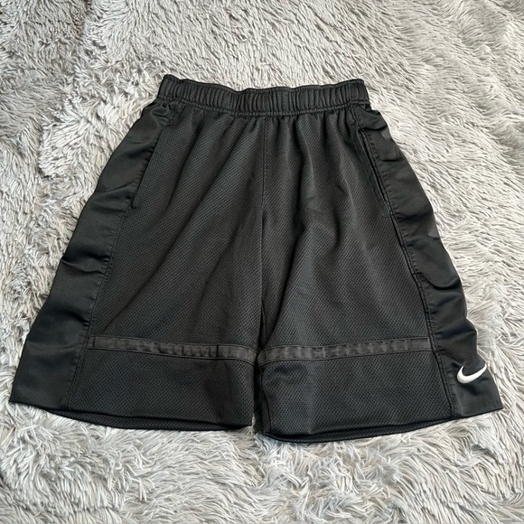 Nike | Bottoms | Nike Shorts Boys Small Basketball Black Drawstring ...